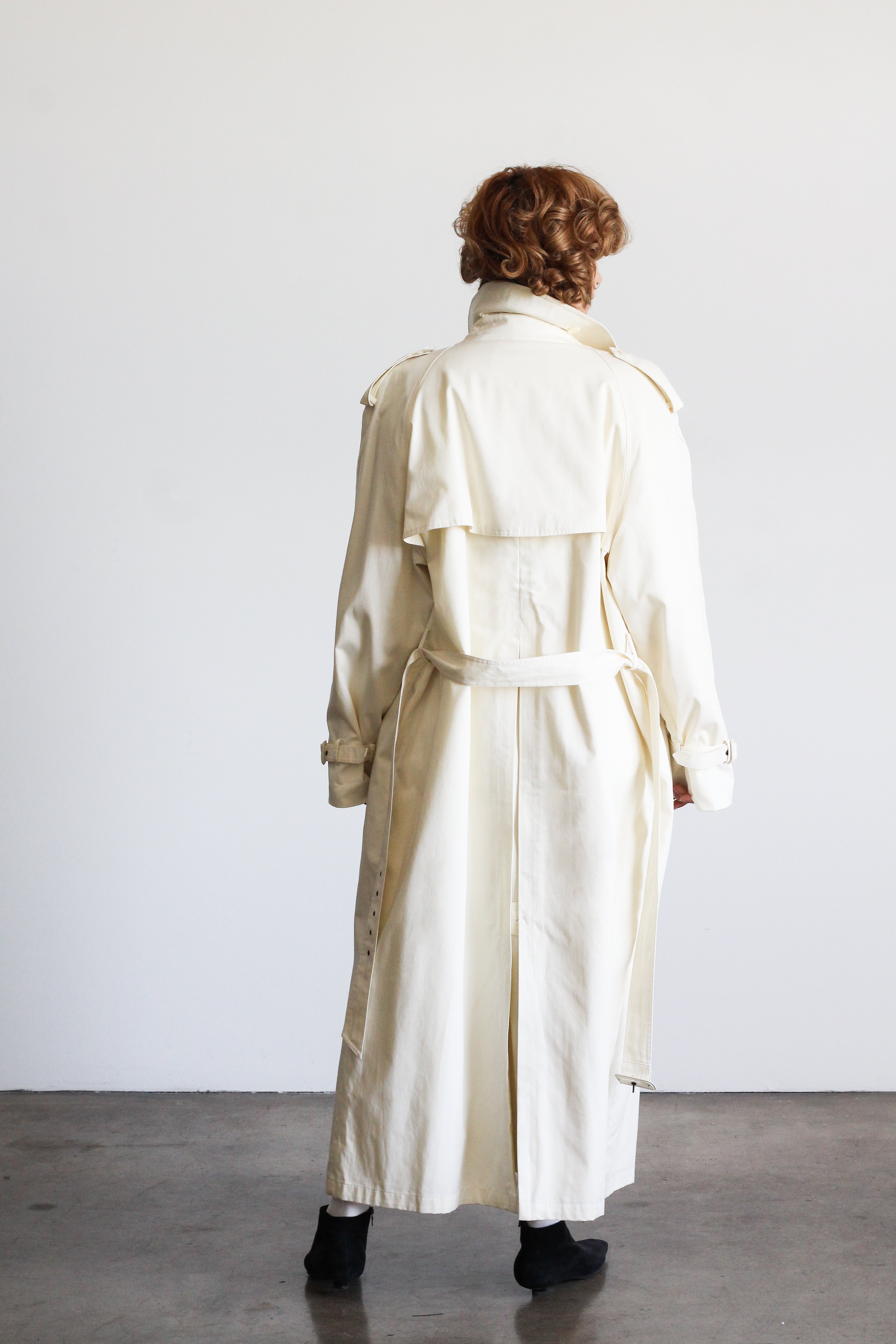 1990's ivory trench coat | VINTAGE – Hall of Wonders