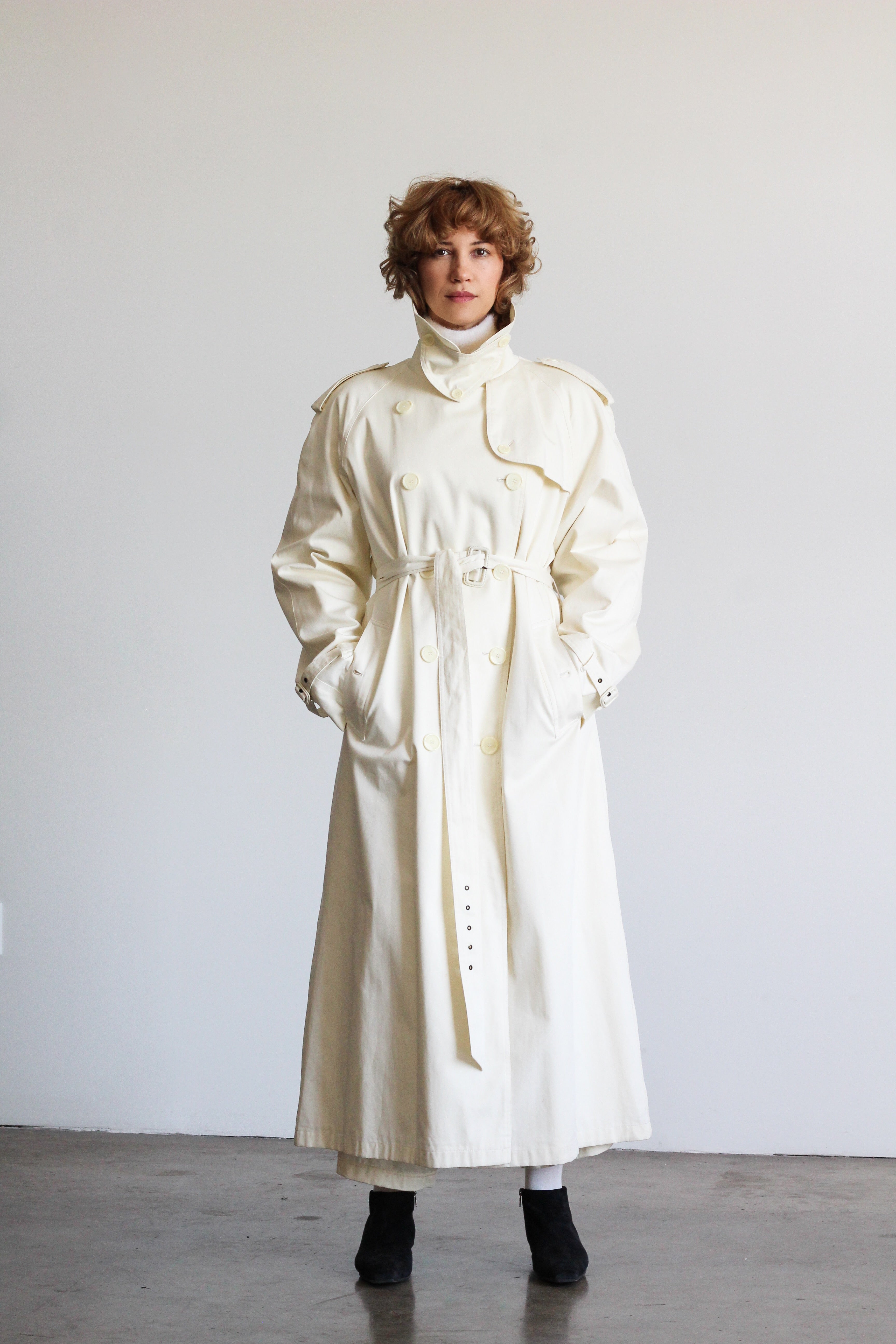 1990's ivory trench coat | VINTAGE – Hall of Wonders