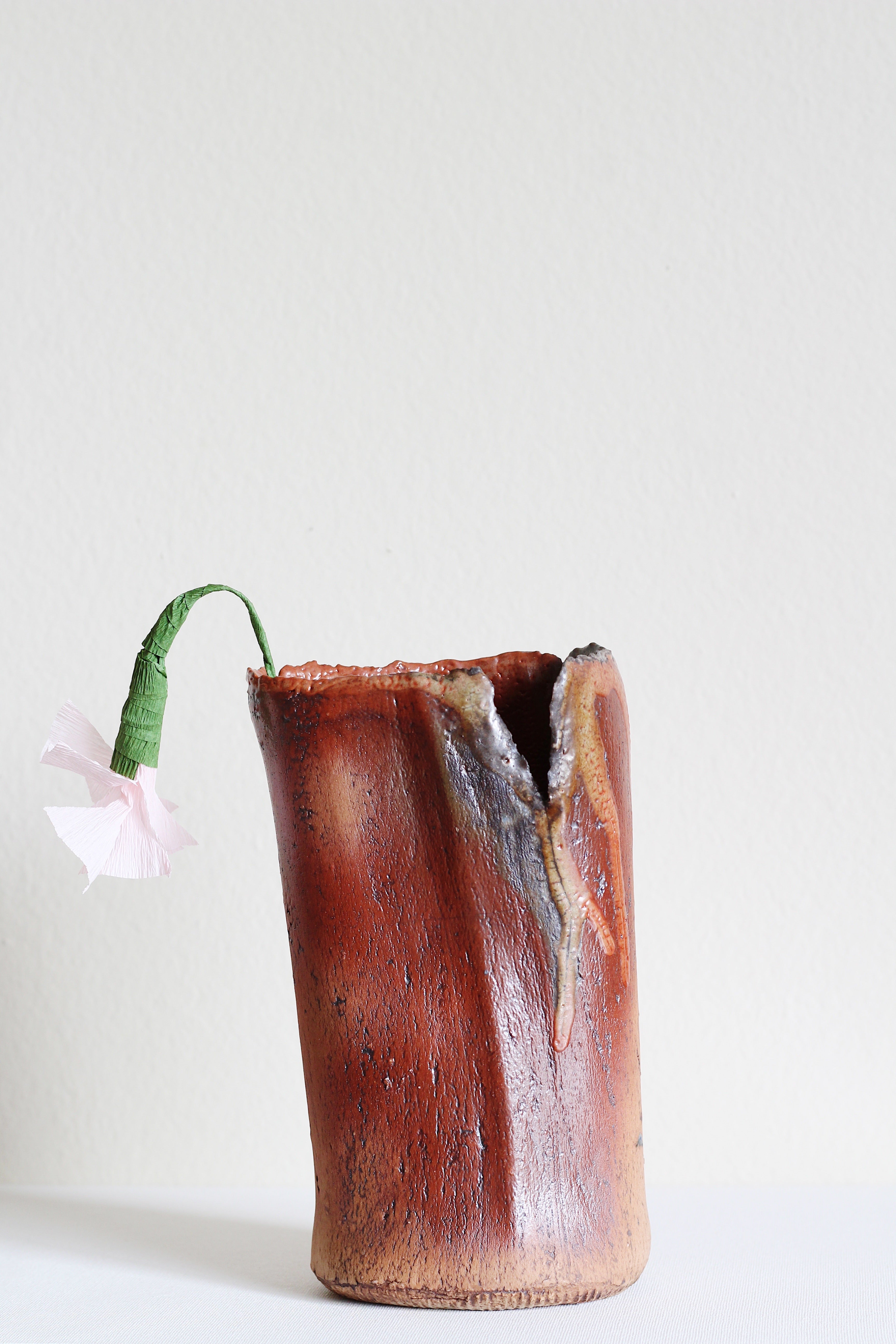CALEB COPPOCK Extruded Vase No. 4 – Hall of Wonders